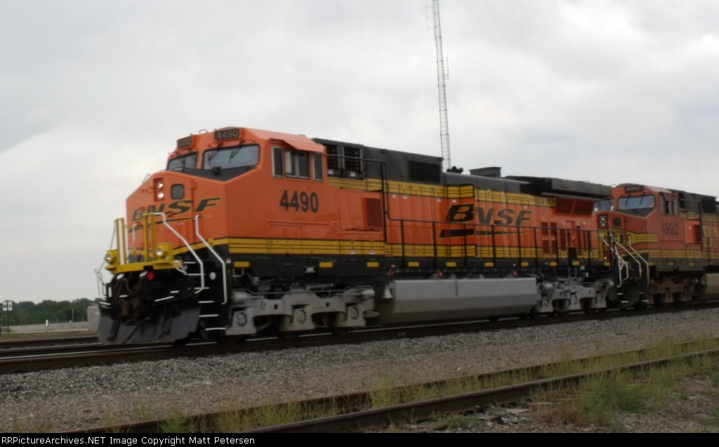 BNSF 4490
